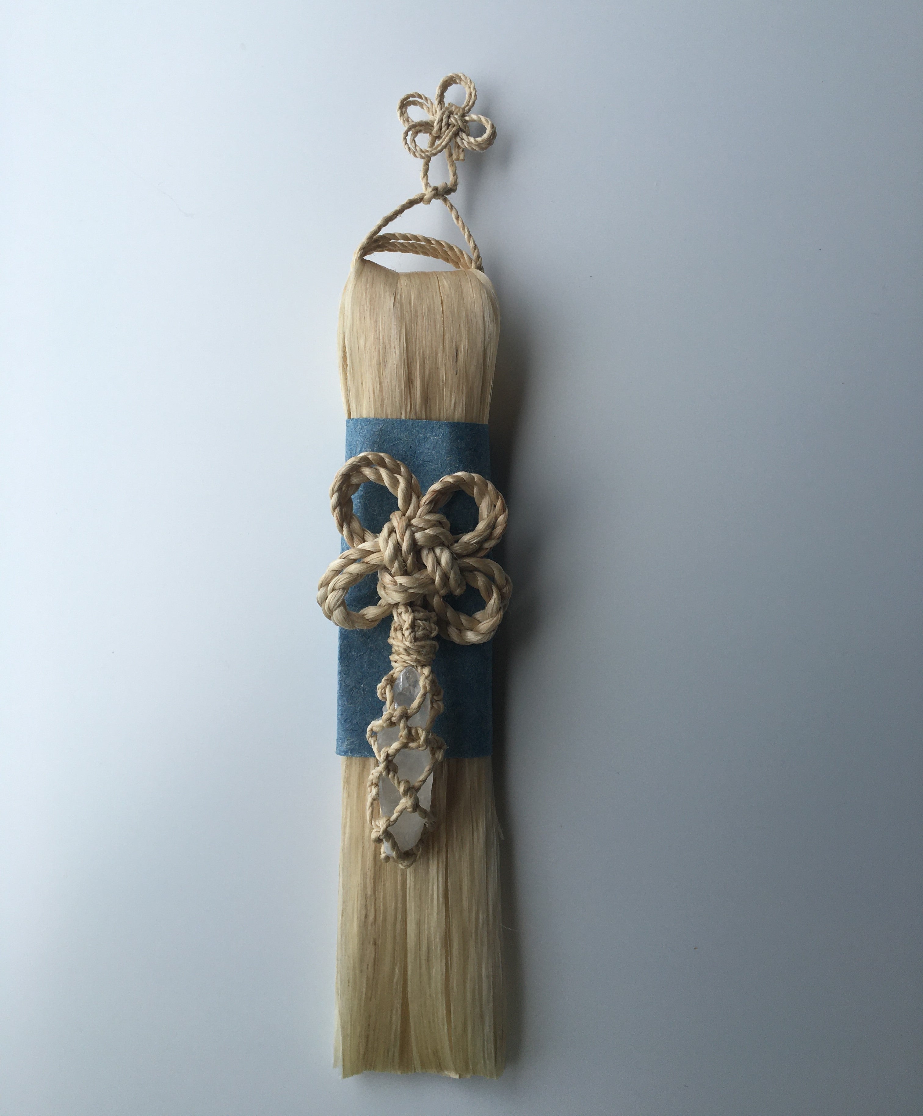 藍染め麻紙を使用した幸運を呼ぶお麻もり飾り – SATYA